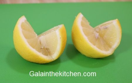 11 Simple Lemon Garnish With Step By Step Photos - Gala in the kitchen