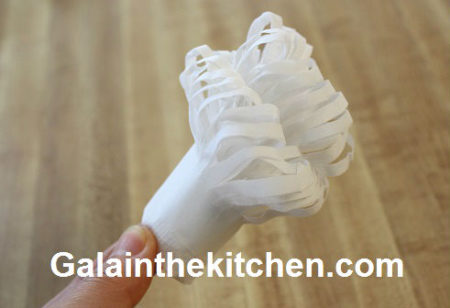 How to Make Decorative Frills for Turkey Or Chicken - Gala in the kitchen