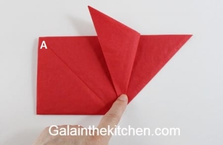 5 Easy Fish Shape Paper Napkin Folding Ideas